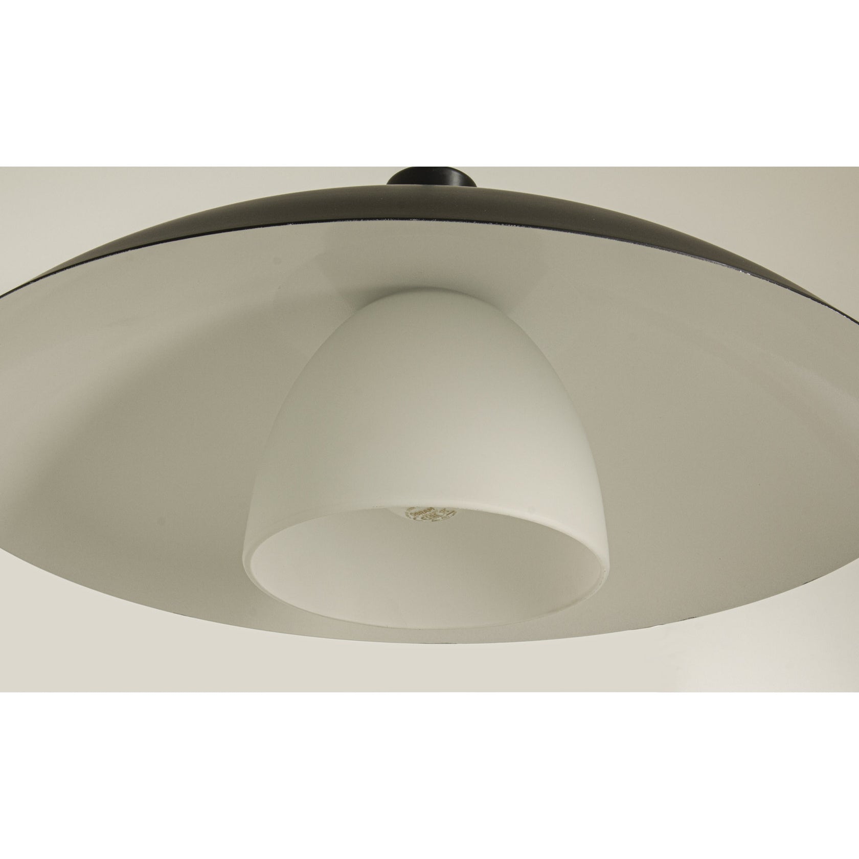 Alfa taklampe moderne pendel sort metall E27 | Aneta Lampemagasinet